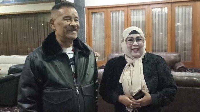 Pilkada Sumedang 2024, Putri Wapres Ma'ruf Amin Datangi Kediaman Erwan dan Disambut Hangat Haji ...