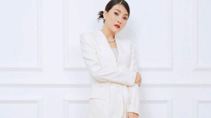 Sarwendah dan Betrand Peto Trending di Twitter, Video Lama Viral ...