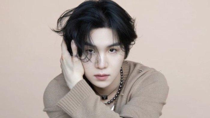 Akhirnya, Album Suga BTS Rilis Bahkan Terjual Hingga 1 Juta Lebih Kopi ...