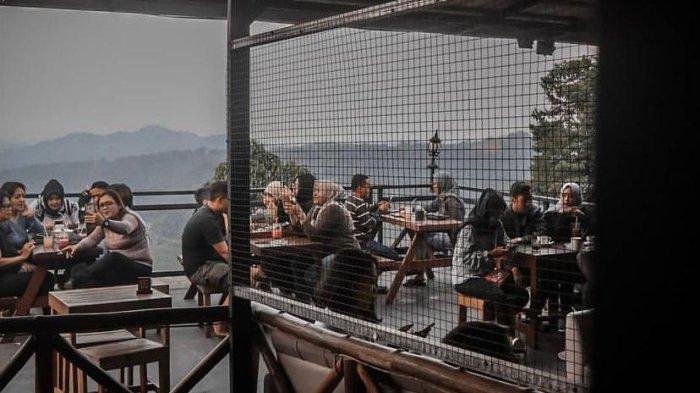 Toga Peak Cafe, Tempat Nongkrong Favorit Anak Muda untuk Liburan Akhir ...