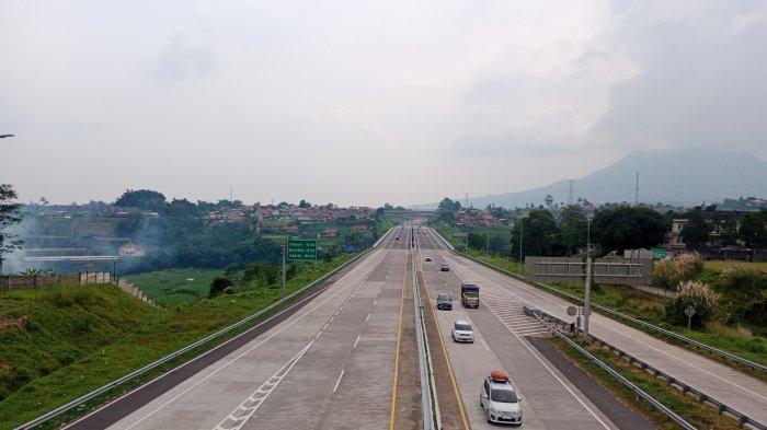Ribuan Kendaraan Pemudik Lintasi Tol Cisumdawu, Jalur Arteri Sumedang Lancar dan Normal ...