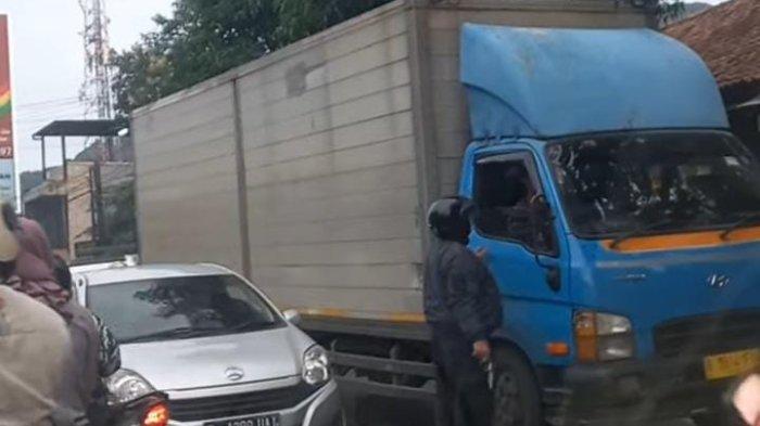 Viral Aksi Koboi Tenteng Pistol di Jalanan Jatinangor Sumedang, Ini Penjelasan Kapolsek ...