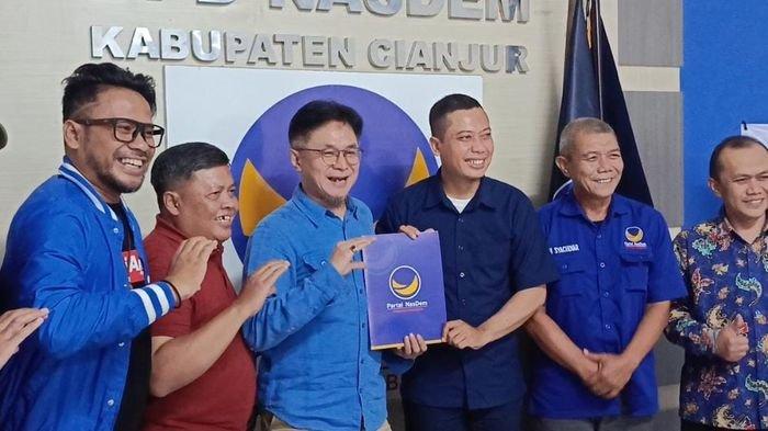 Pilkada Cianjur 2024, Vokalis Java Jive Daftar ke Nasdem untuk Maju ...