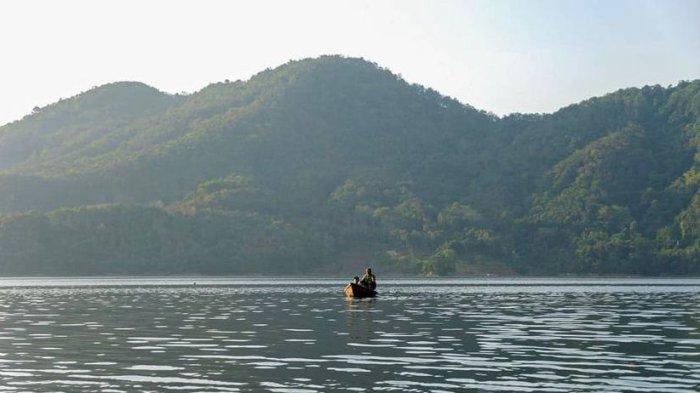 Menelusuri Waduk Cirata Cianjur, Destinasi Wisata Terbesar di Asia ...