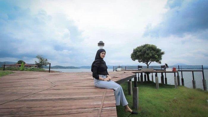 Wisata Cisema, Destinasi Wisata di Sumedang dengan View Bendungan ...