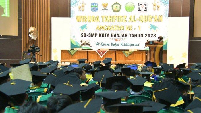 Wisuda Tahfidz Al-Quran Angkatan ke-1 Jenjang SD dan SMP se-kota Banjar di hadiri Wali Kota ...