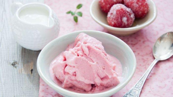 RESEP Yoghurt Strawberry, Referensi Minuman Khas Bandung yang Segar dan ...