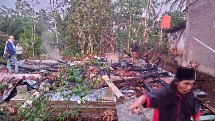 Korsleting Listrik Bakar Rumah Hingga Rata Tanah di Rancah Ciamis ...
