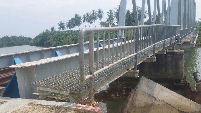 Abodemen Jembatan Rel Kereta Api di Kawasan Gandapura Bireuen Patah ...