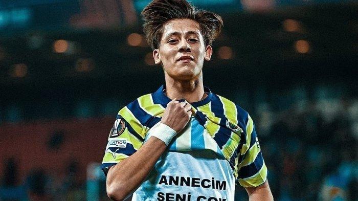 Barcelona Dan Real Madrid Bersaing Untuk Memperoleh Arda Guler Sebagai ...