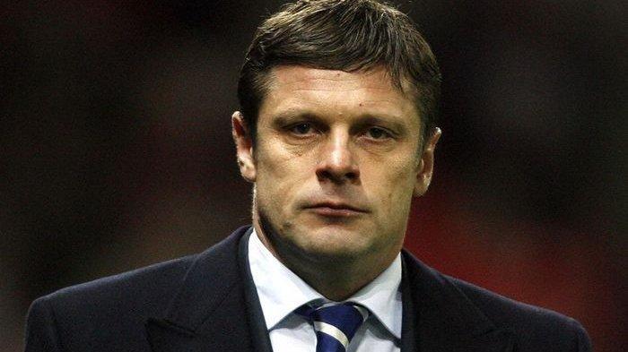 Oleg Luzhny Mantan Bek Arsenal Rela Cuti dari Kepelatihan Demi Membela ...