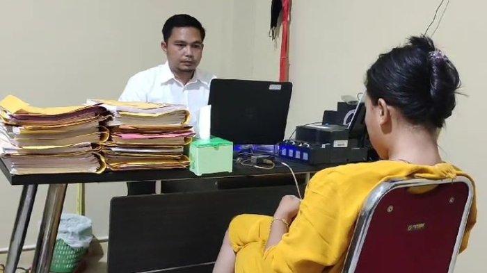 Kesal Sama Suami, Seorang Istri Nekat Live TikTok Berhubungan Badan dengan Pria Lain - Prohaba.co