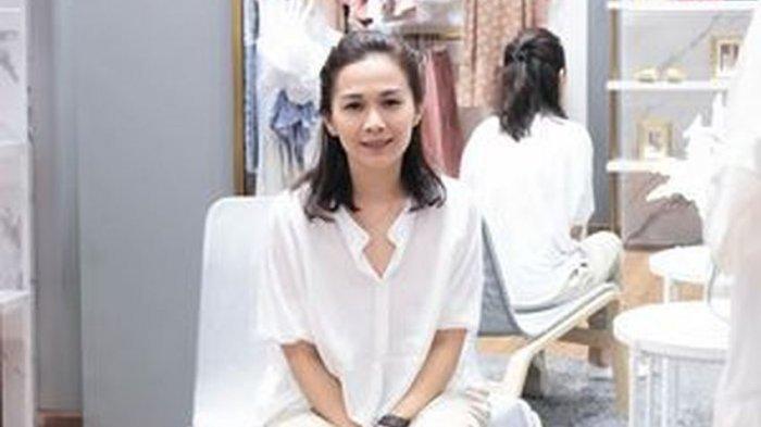 Pendiri Brand Lokal This Is April, Maria Anggraini Siapkan Strategi ...