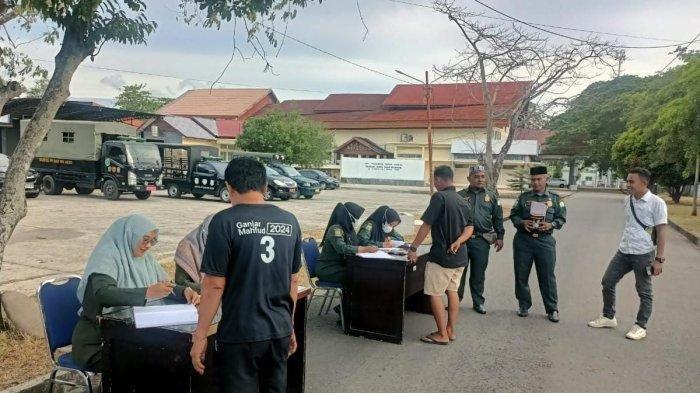 Satpol PP dan WH Kota Banda Aceh Razia di Depan Taman Budaya, 26 Orang Terjaring - Prohaba.co