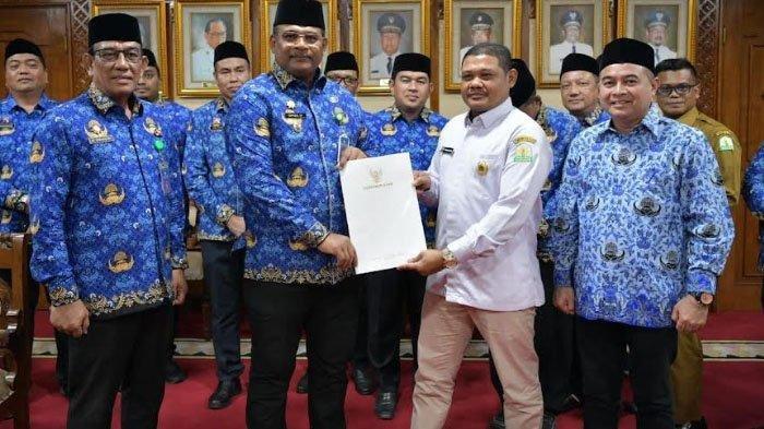 Pj Gubernur Aceh Tunjuk Eks Kombatan GAM Alumnus USK Jadi Ketua BRA ...