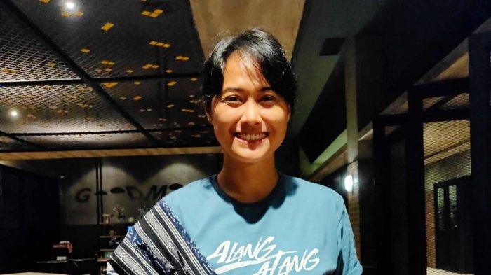 Putri Ayudya Putuskan Berhenti Makan Daging Merah Sejak 2010 - Prohaba.co