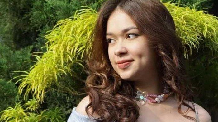 Mohon Doa, Rebecca Klopper Jadi Saksi Sidang Penyebaran Konten Porno - Prohaba.co