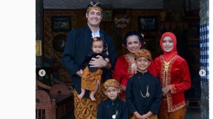 Kisah TKW Blitar yang Dinikahi Bule Asal Spanyol, Disayang Mertua dan Kini Miliki 4 Anak ...