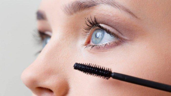 5 Rekomendasi Maskara dengan Harga Terjangkau di Bawah 100 Ribuan ...