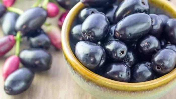 7 Manfaat Kesehatan Buah Jamblang untuk Tubuh, Bisa Atasi Sembelit ...