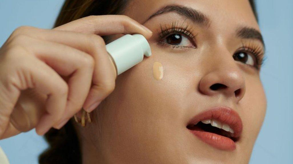 4 Rekomendasi Skin Tint Terbaik, Hasil Flawless Anti Overclaim ...