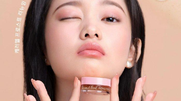 5 Rekomendasi Lip Scrub Terbaik yang Ampuh Melembapkan Bibir Kering dan ...
