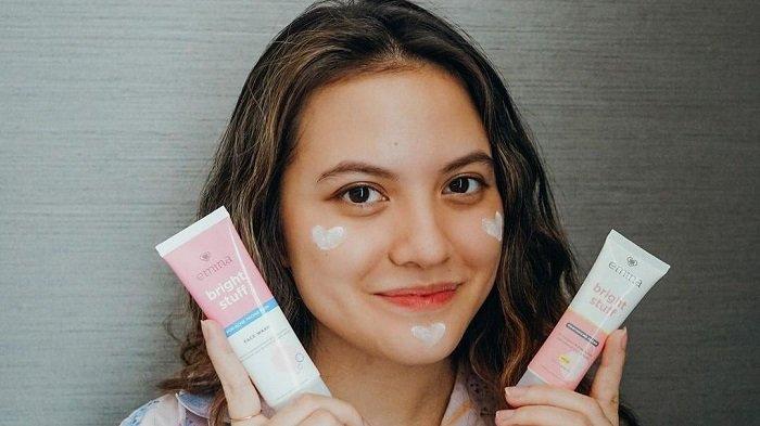 37 Daftar Kosmetik dan Skincare Lokal emina, Andalan Remaja untuk ...