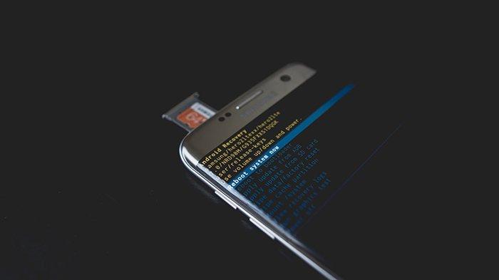 5 Daftar HP Terbaik dengan Layar Melengkung, Lebih Cantik dan Estetik ...