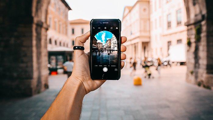 5 Rekomendasi Handphone dengan Kamera AI, Tunjang Aktifitas Fotografi ...