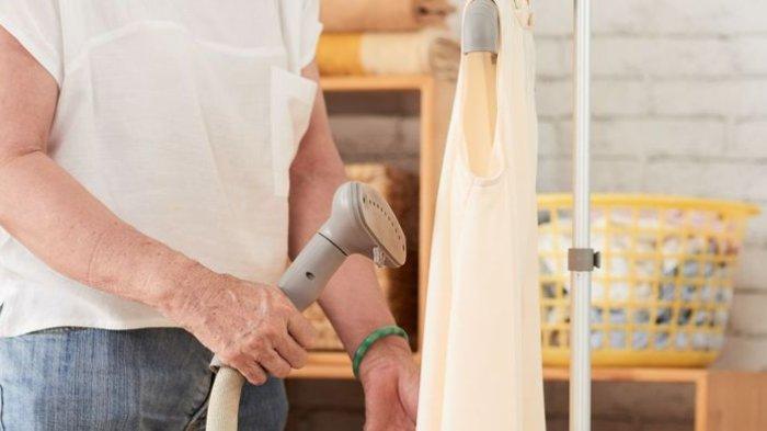 6 Cara Membersihkan Sofa Beludru dari Noda Kusam dan Kusut, Tampak ...