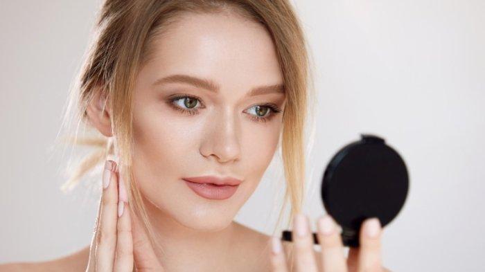 Review BLP Compact Powder, Bedak Padat yang Bikin Kulit Wajah Mulus ...