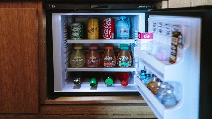 Review GEA Mini Bar RS-06DR, Kulkas Portable Handal untuk Tunjang ...