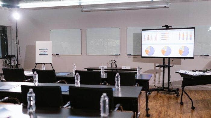 5 Rekomendasi Layar Proyektor Terbaik, Cocok untuk Presentasi saat ...