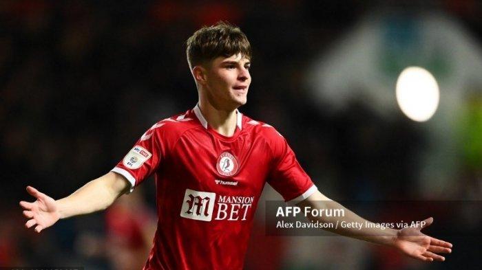 Alex Scott, Pemain Bristol yang Dipuji Guardiola, Kini Dibidik ...