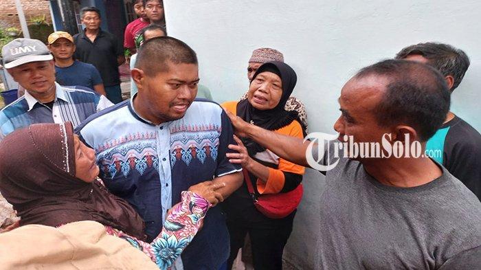 Sempat Berhenti Sekolah Demi Cari Sang Adik, Damar Bahagia Adiknya Ditemukan Setelah 25 Tahun ...