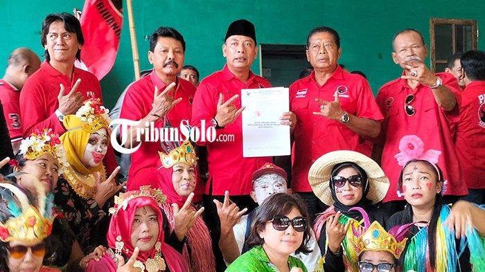 Sosok Roy Saputra, Jadi Pendaftar ke-9 Bakal Calon Wakil Wali Kota Solo yang Kembalikan Formulir ...