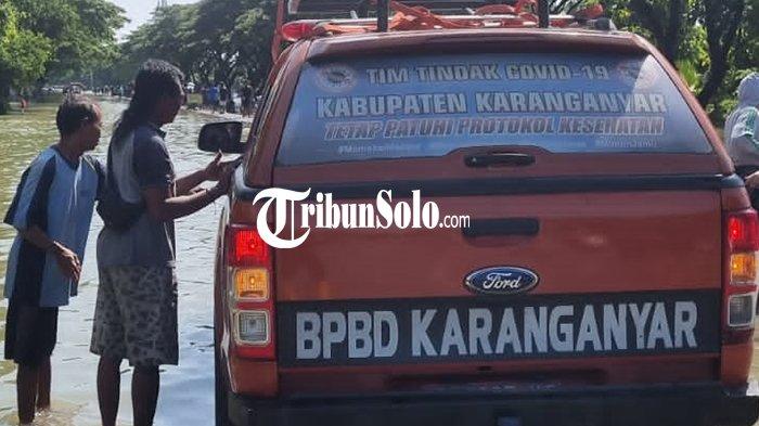 Bantu Warga Terdampak Banjir di Demak, BPBD Karanganyar Kirim Perahu Karet - Tribunsolo.com