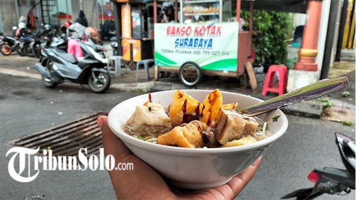Kuliner Sukoharjo: Menikmati Bakso Kotak Surabaya, Cocok Disantap saat ...