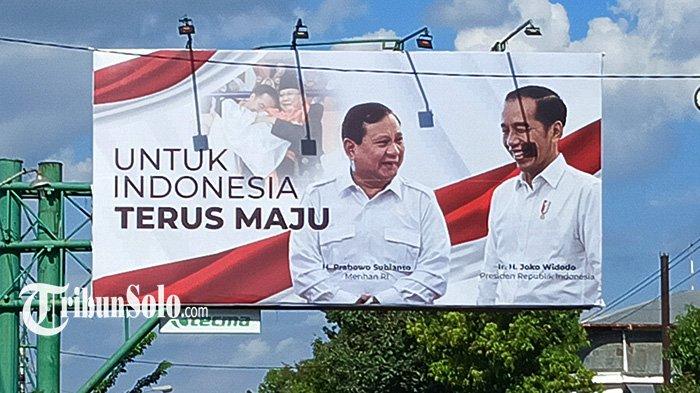 Baliho Prabowo-Jokowi Bermunculan, Rawan Gerus Suara Ganjar, PDIP Perlu 'Menertibkan' Jokowi ...
