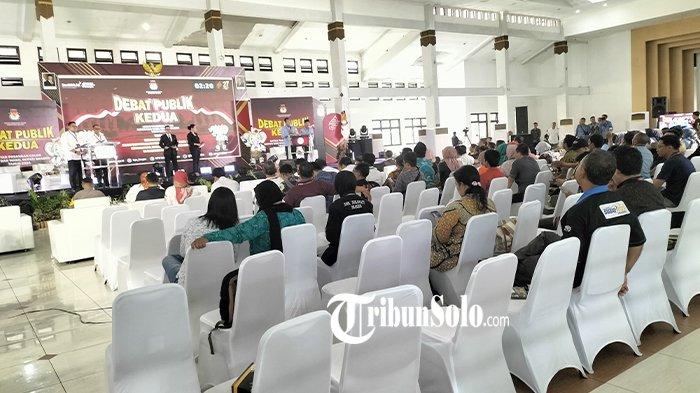 Debat Kedua Pilkada 2024 Sragen, Banyak Tamu Undangan Tinggalkan Lokasi Debat Sebelum Acara ...
