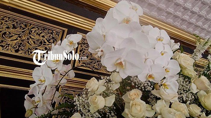 Daftar 7 Bunga yang Hiasi Dekorasi Panggung Kirab Kaesang-Erina di Loji ...