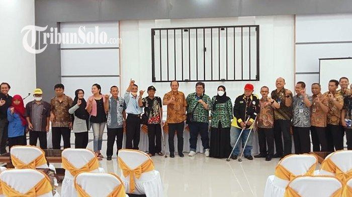 Janji Bupati Karanganyar Juliyatmono,Akan Menata Fasilitas Difabel di Dunia Pendidikan dan ...