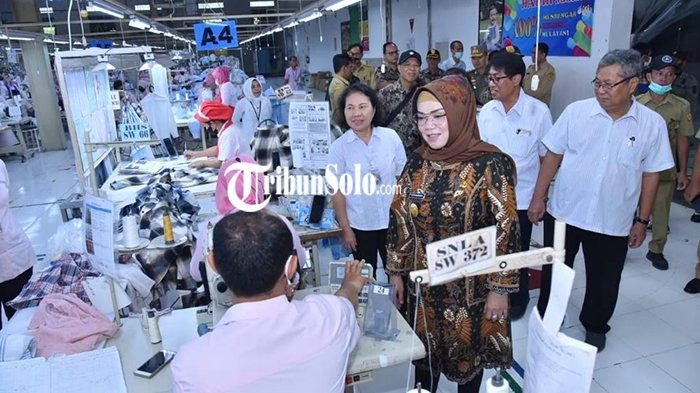 Bupati Sukoharjo Tinjau Langsung PT Danliris dan PT Konimex, Pastikan THR Diberikan Sesuai ...