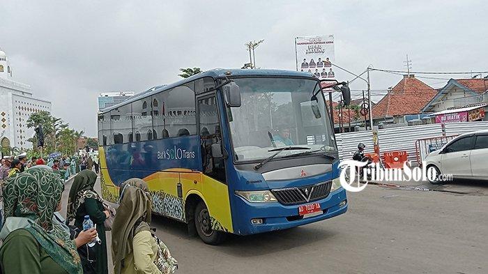 Shuttle Bus di Dua Lokasi Ini Siap Angkut Wisatawan ke Masjid Raya ...