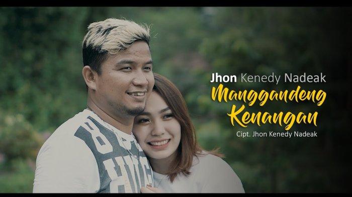Chord Kunci Gitar dan Lirik Lagu Manggandeng Kenangan - Kenedy Nadeak ...