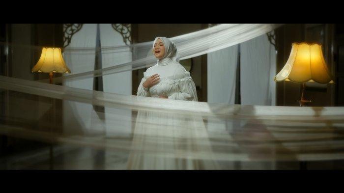 Chord Kunci Gitar dan Lirik Lagu Dawai - Fadhilah Intan, OST Film Air ...