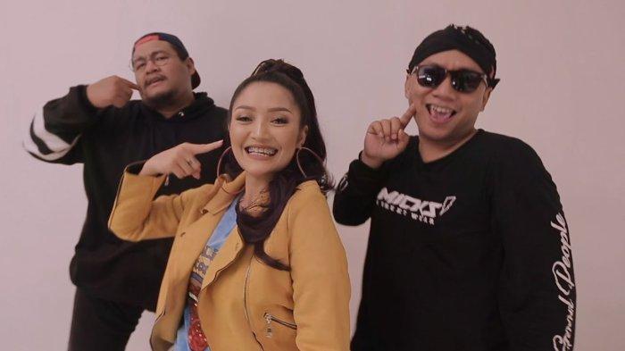 Chord Kunci Gitar Dan Lirik Lagi Tamvan Rph And Dj Donall Ft Siti