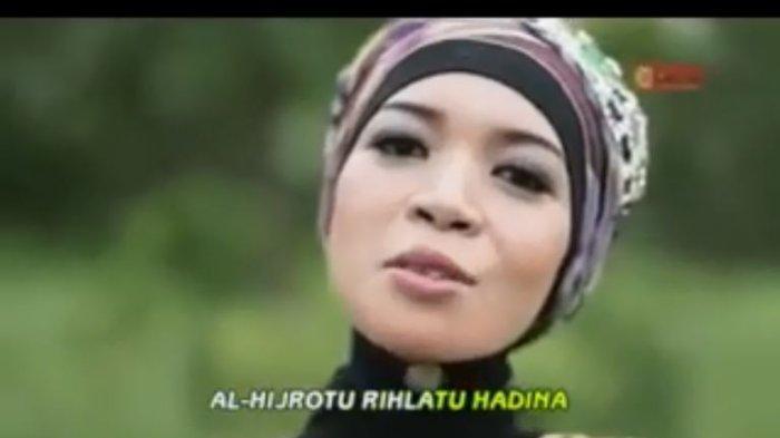 Chord Kunci Gitar dan Lirik Lagu Al Hijrah - Fian Alfiani : Al Hijrotu Rihlatuhadina ...