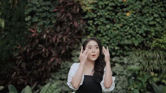 Chord Kunci Gitar dan Lirik Lagu Domba Kuring - Azmy Z feat Azka Z ...