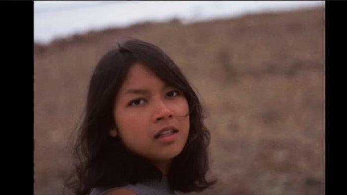 Chord Kunci Gitar dan Lirik Walking Back Home - Vira Talisa, The Night ...